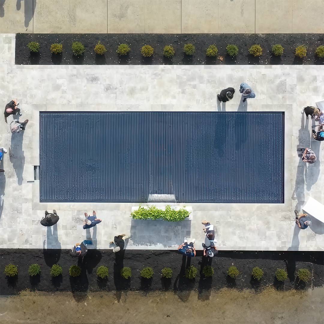 The Floating Pool Cover: What’s the Difference?