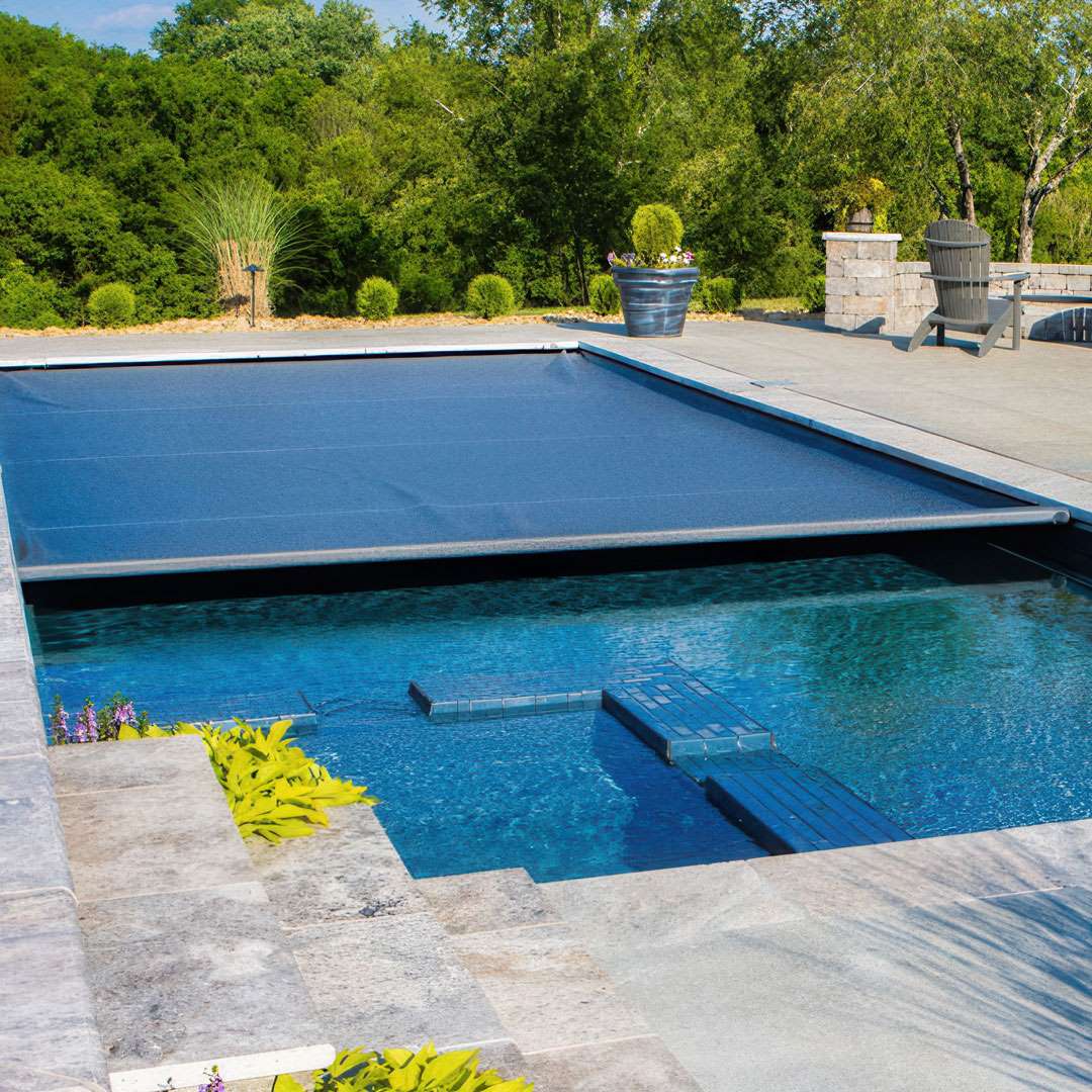 Hard Cover for a Pool vs. Automatic Safety Covers: which is best?